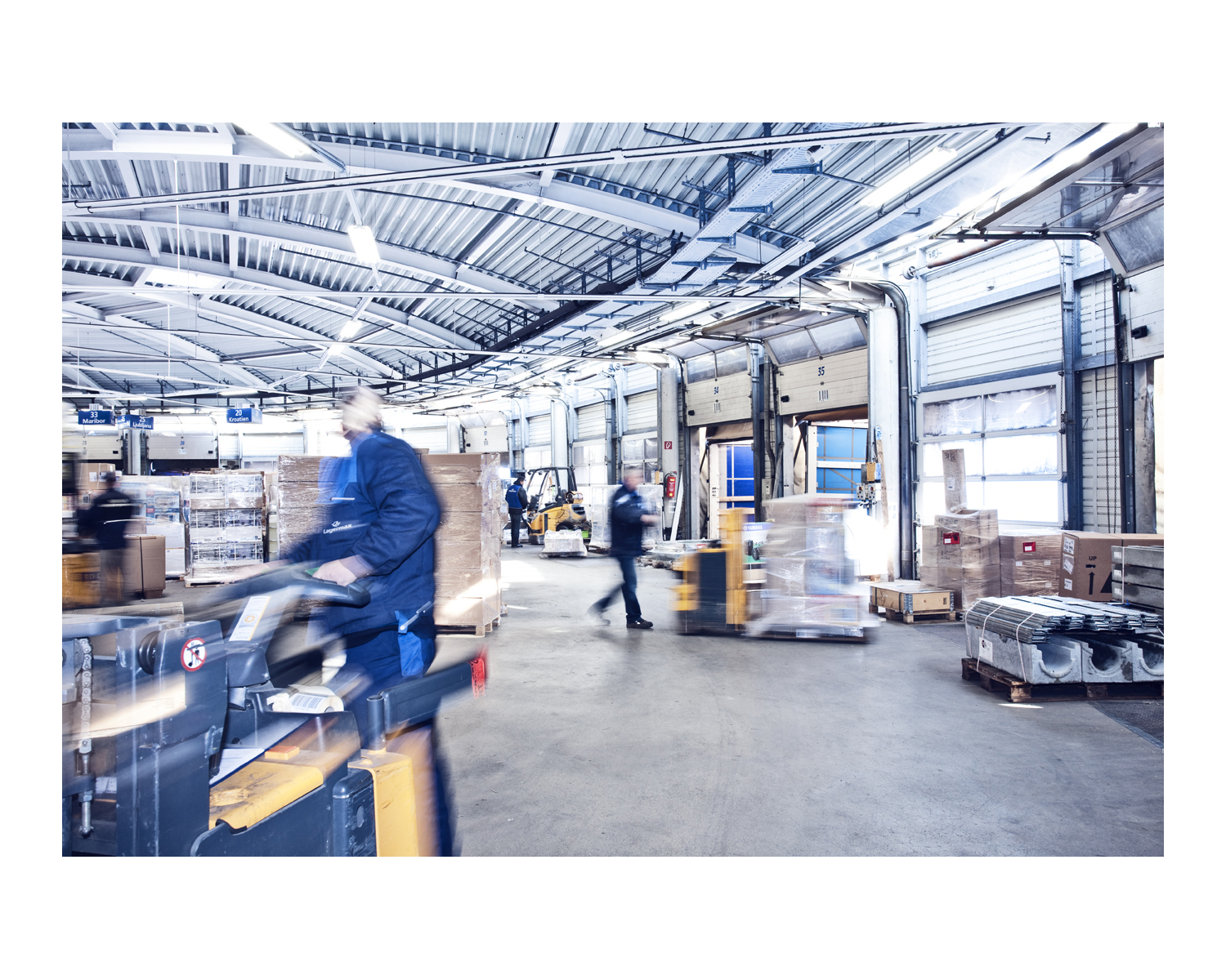 Lagermax forwarding division with new organizational structure